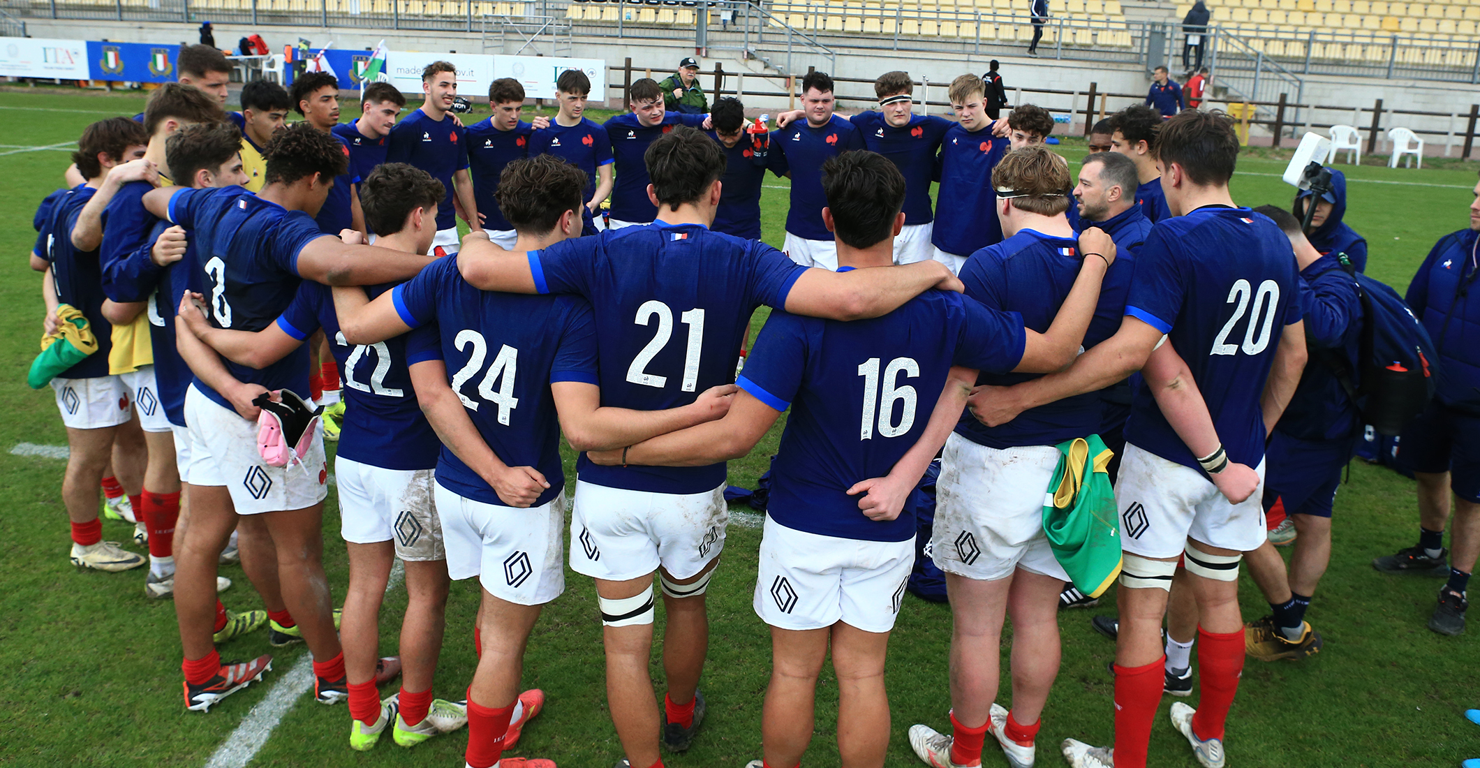 France moins 18 ans : Le groupe pour les International Series